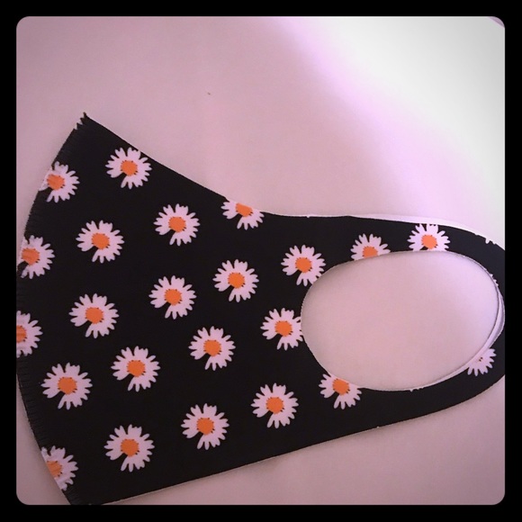 Accessories | Daisy Mask | Poshmark